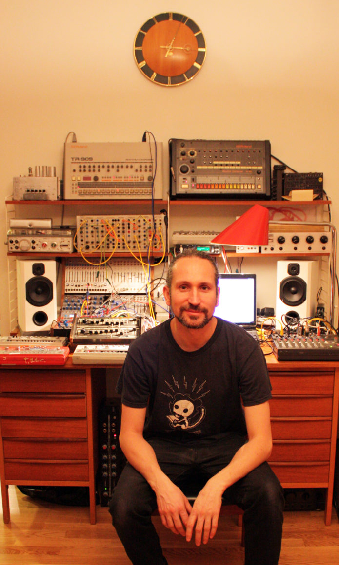 Daniel Araya – Interview + Live at Rundgång EP – FAMILY HOUSE COLLECTIVE